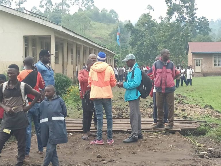 Nord-Kivu : Sous l'AFC-M23, Kinshasa paie les enseignants de Rutshuru ...